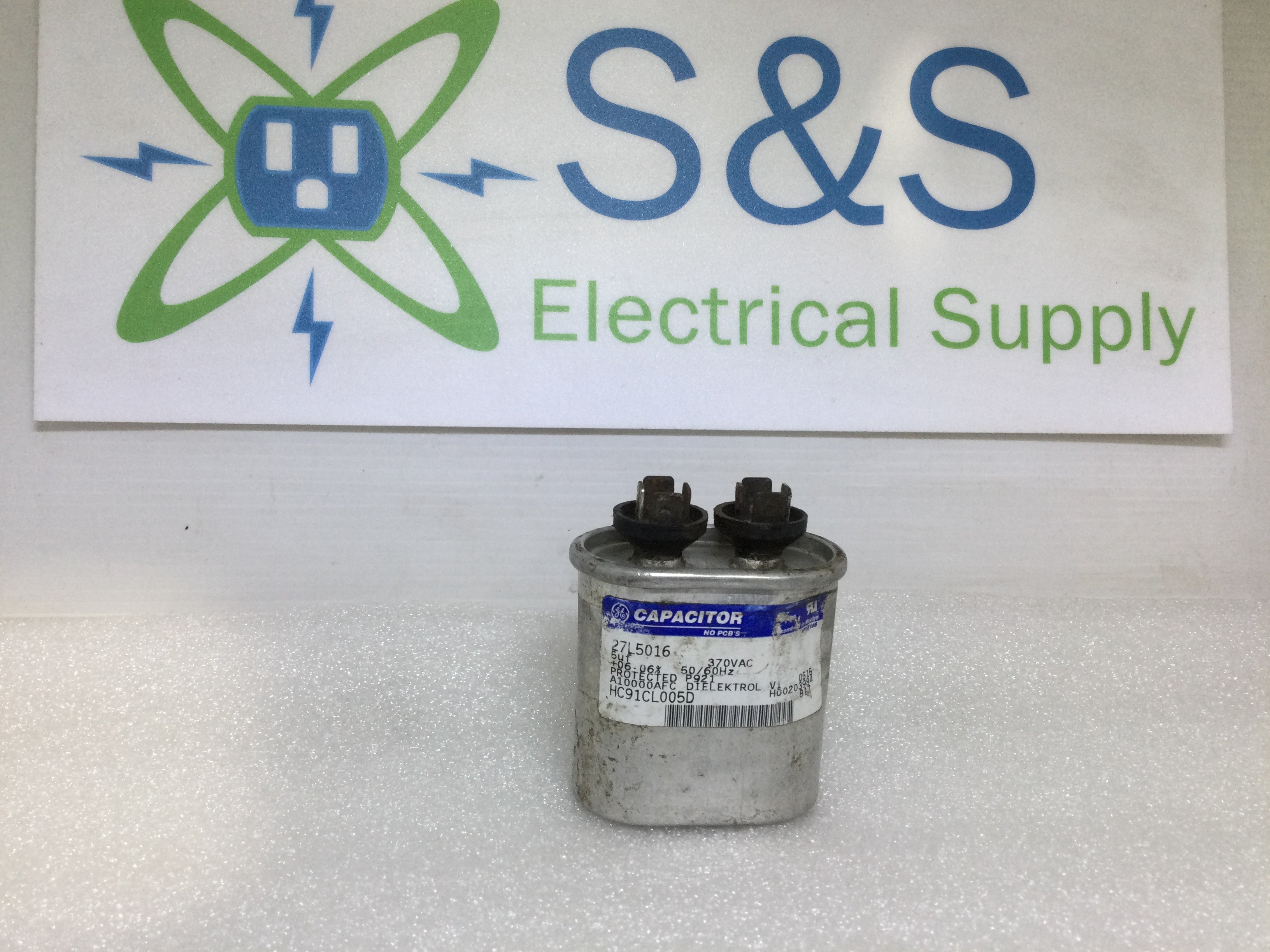 GE Capacitor (oval) 27L5016 5uf 370Vac +/-6% 50/60Hz HC91CL005D