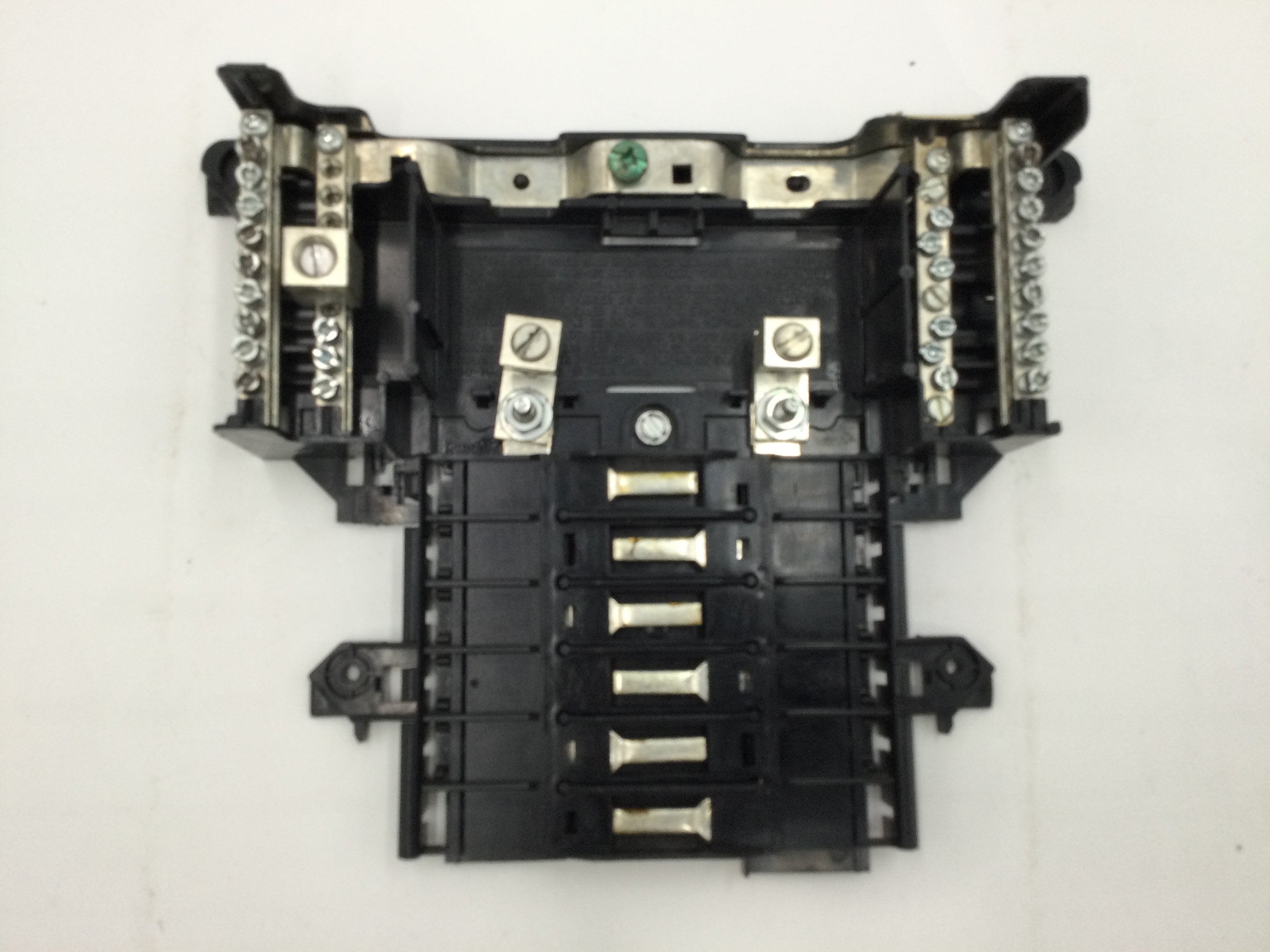 Square D QO11224L125G 125 Amp 6 Space 120/240V MLO Load Center Guts On