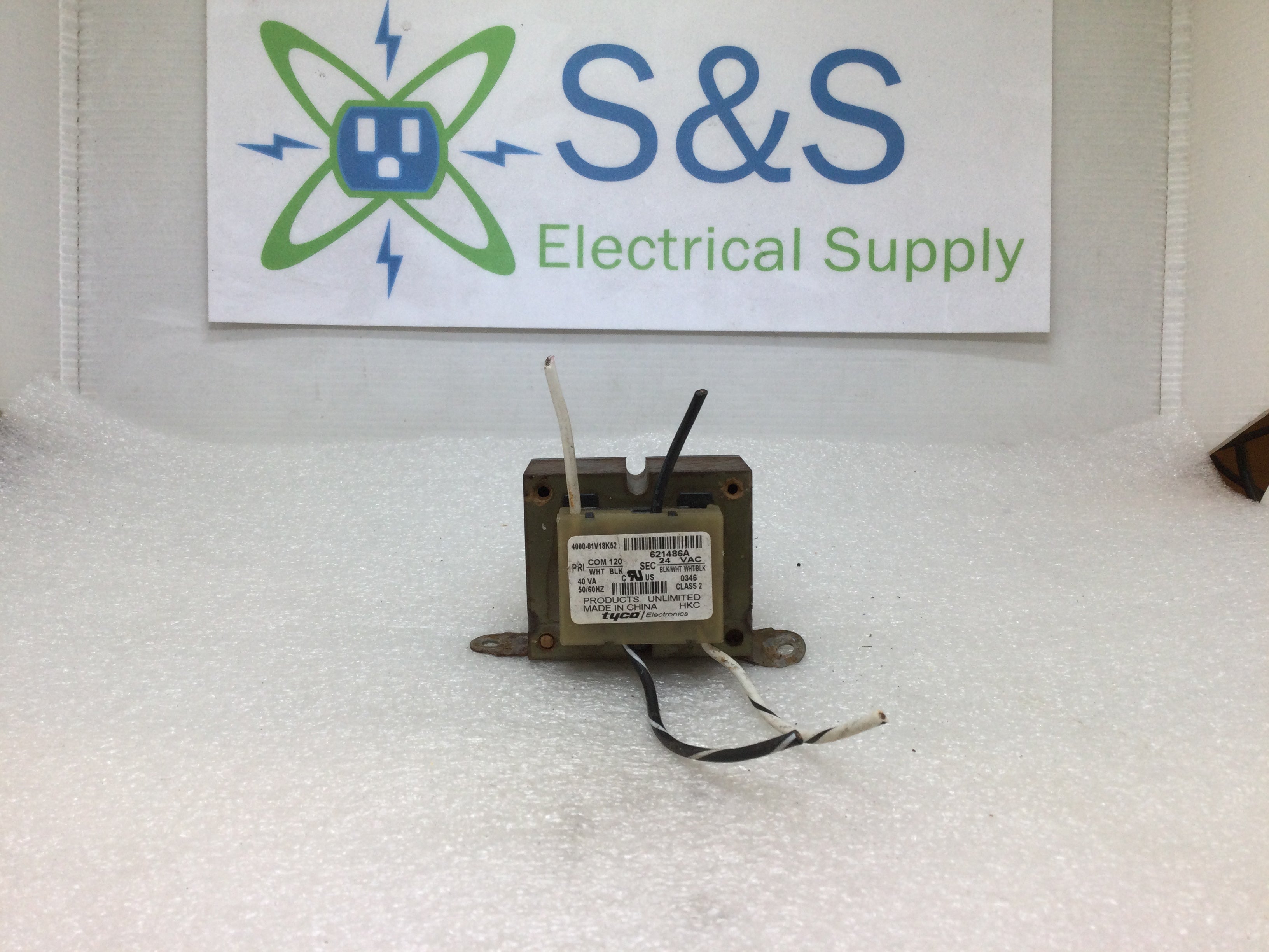 Tyco Electronics 4000-01V18K52 Primary: 120VAC Secondary 24VAC 40VA 50