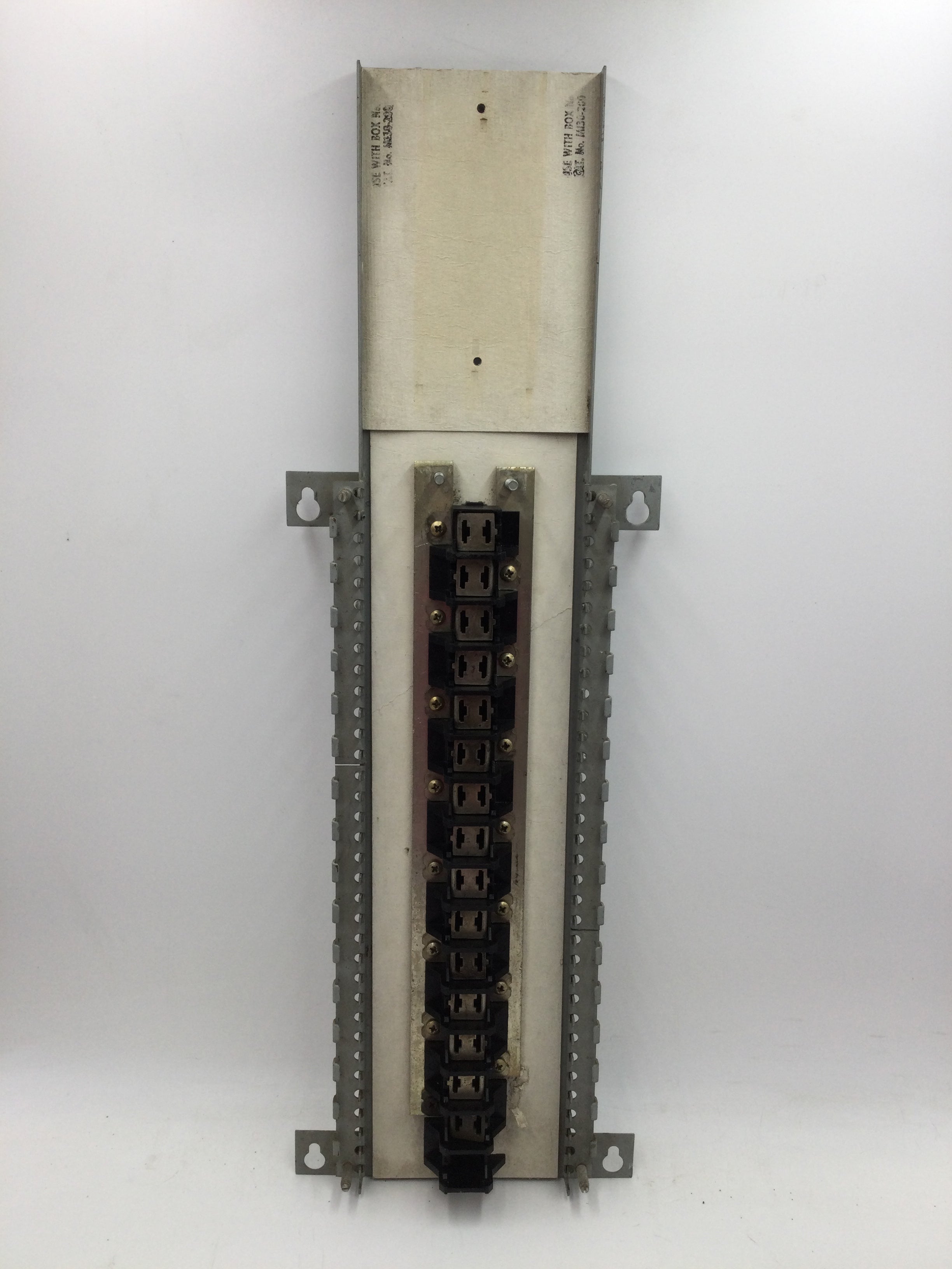 FPE Federal Pacific M130-200 200 Amp 16 Circuit Panel Guts