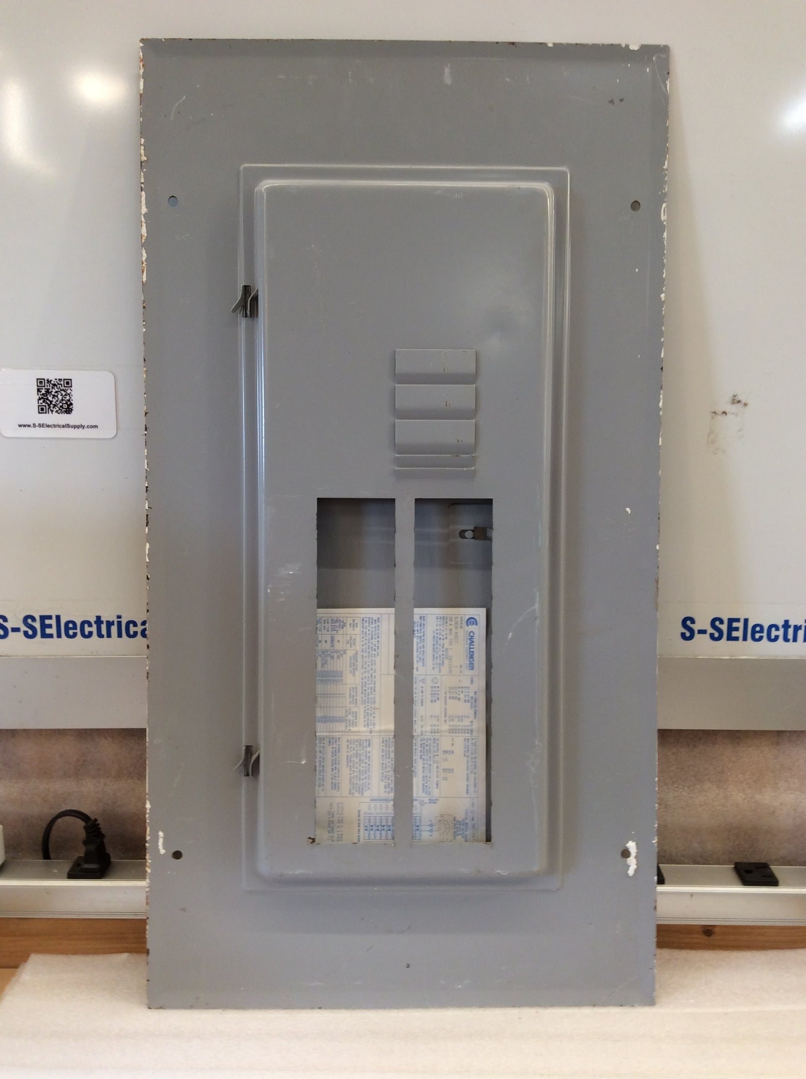 Challenger SL20(20-40)CCT 200 Amp 120/240v Type 1 Indoor Enclosure 20/