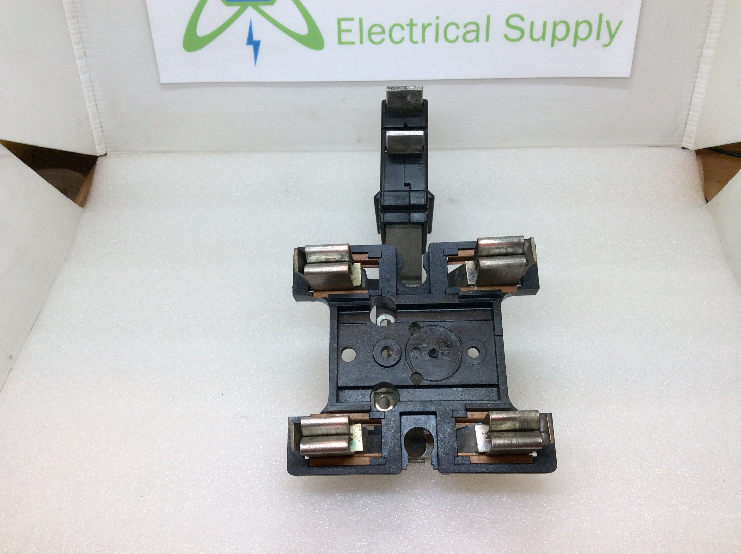 Bryant/ITE 100 Amp 120/240v 2 Wire 2 Pull Type Q BR Style Meter socket