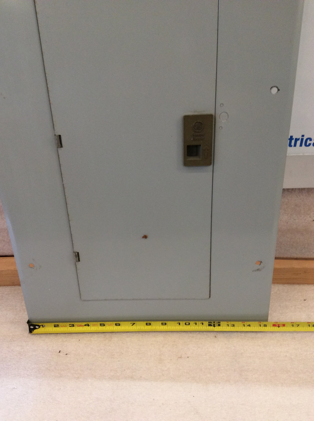 GE General Electric TM20EC 200 Amp 20 Space 40 Circuits Indoor Enclosu