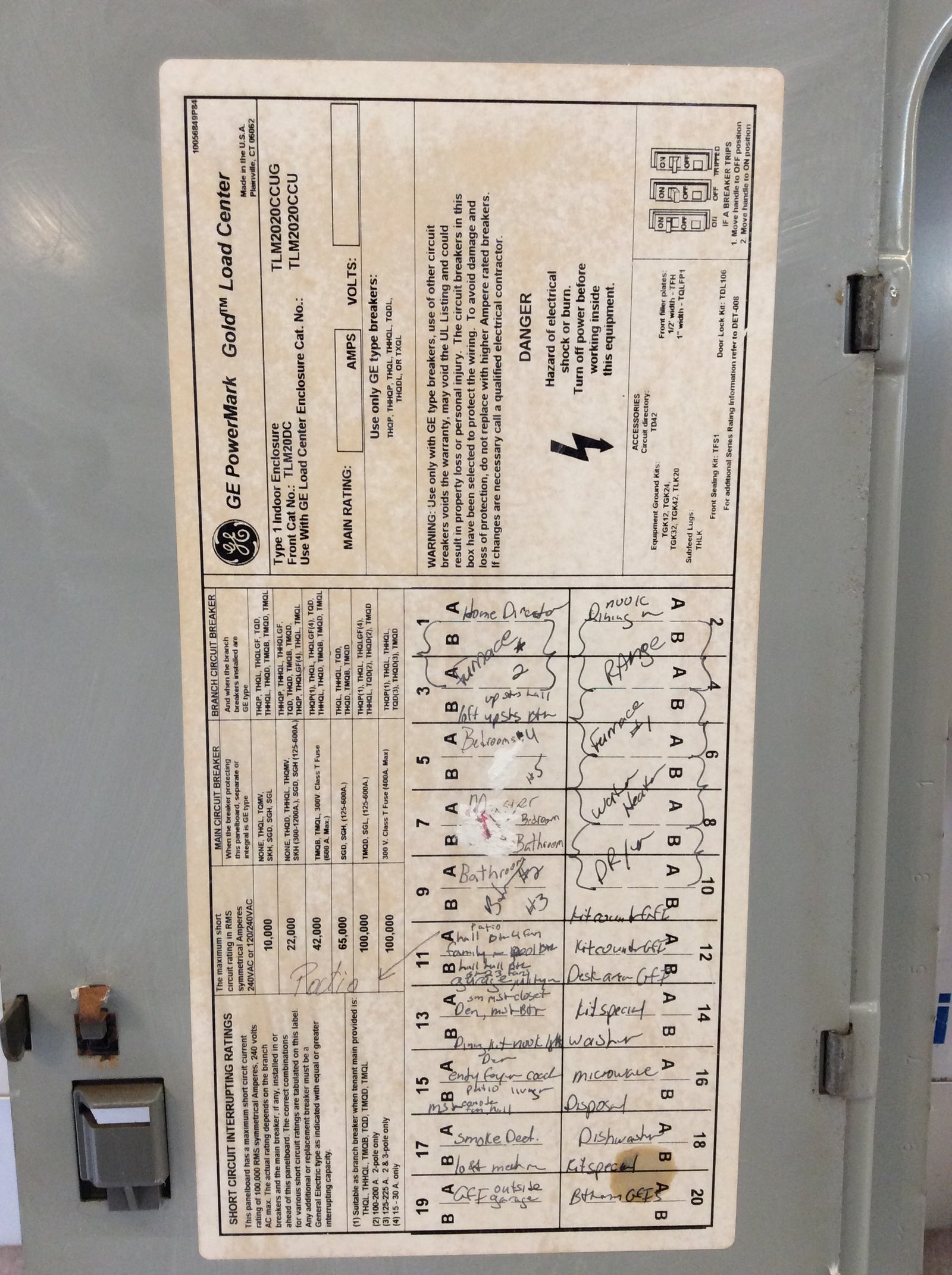 GE General Electric TM20EC 200 Amp 20 Space 40 Circuits Indoor Enclosu