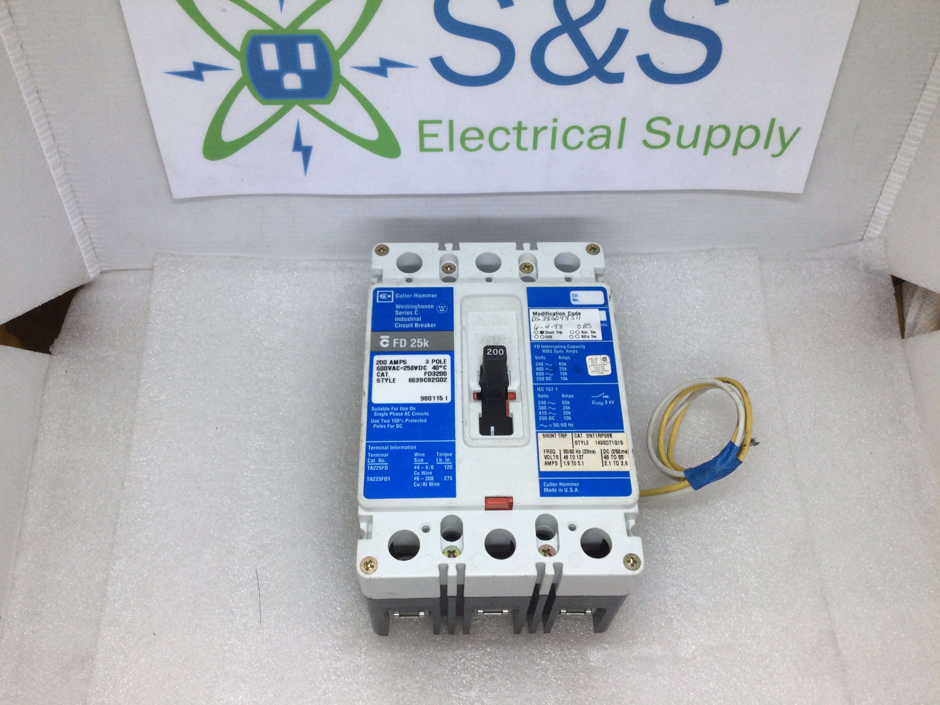Eaton/Cutler-Hammer FD3200 200 Amp 3 Pole 600V Circuit Breaker w/Shunt