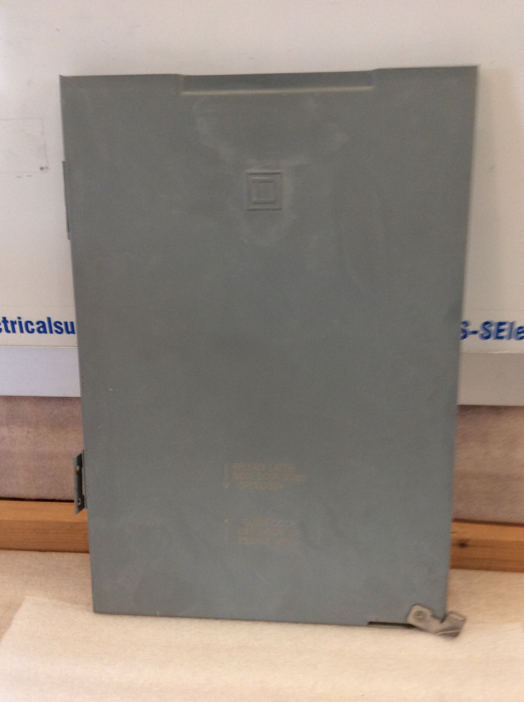 Square D RC816F200C 200 Amp 120/240V 1 Phase 3 Wire Type 3R HINGED DOO