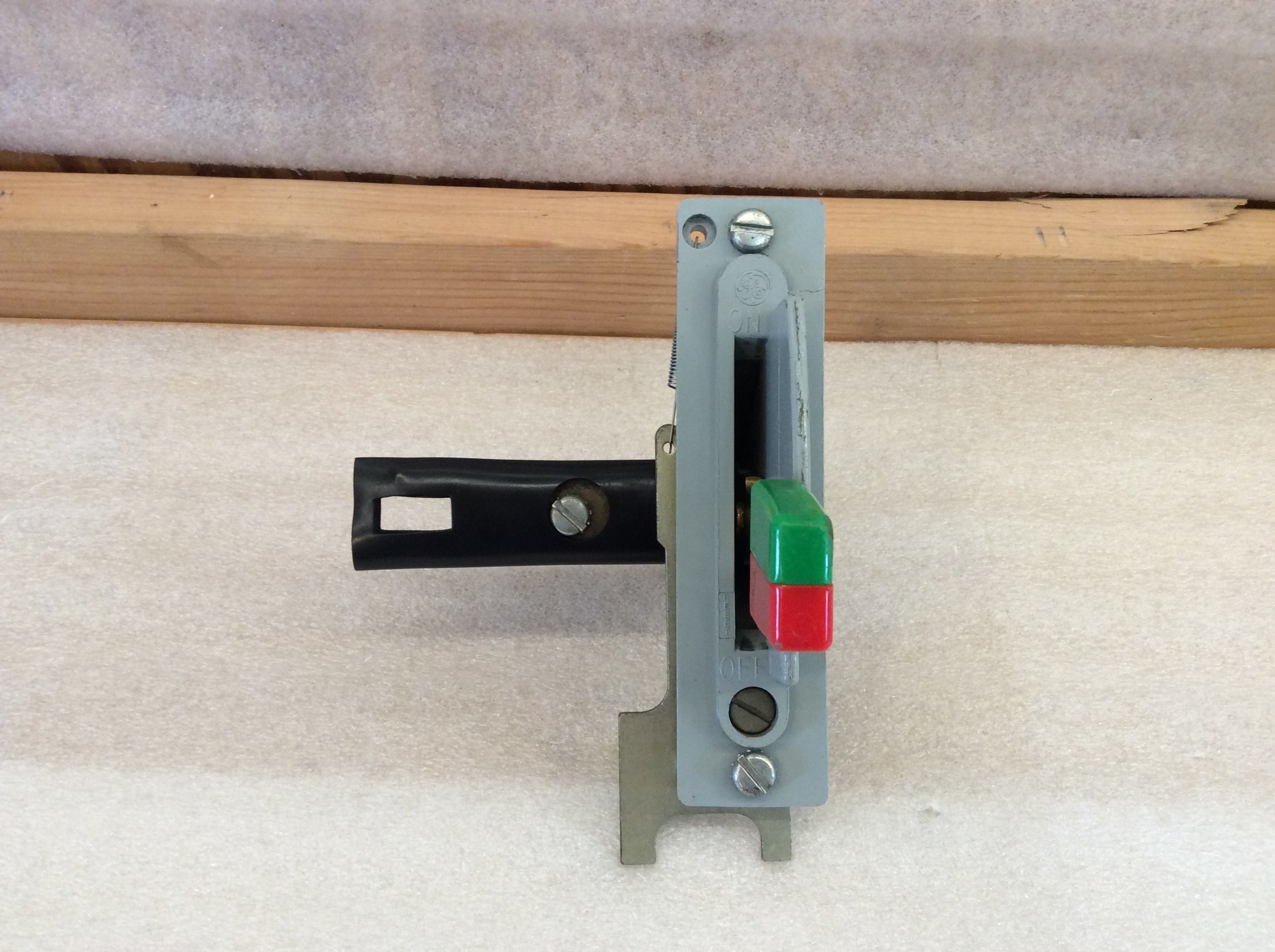 General Electric 300-Line Control CR308 QMR Safety Switch Handle (Hand