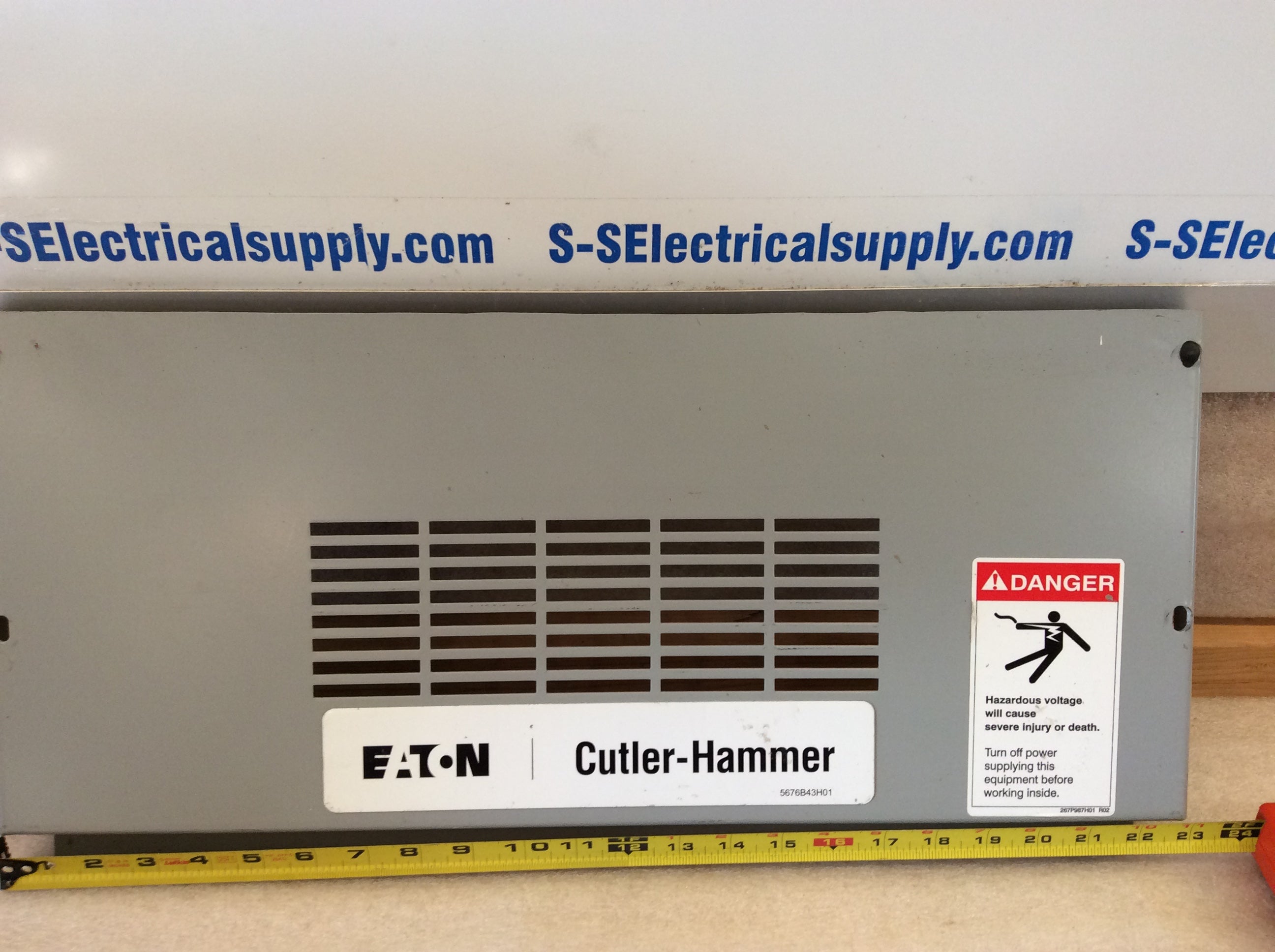 Eaton/Cutler-Hammer PRL1 Panel Board Lower Vented Dead Front Cover (Co