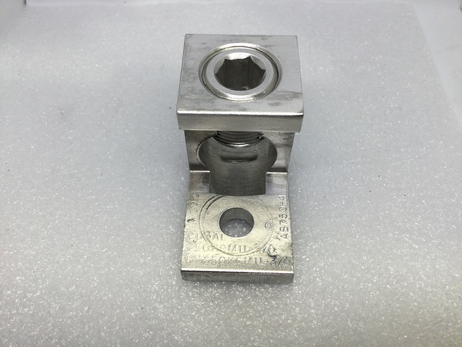 CMC AB-750-4 Mechanical Lug 750 MCM-3/0 (2) 250 KCMIL