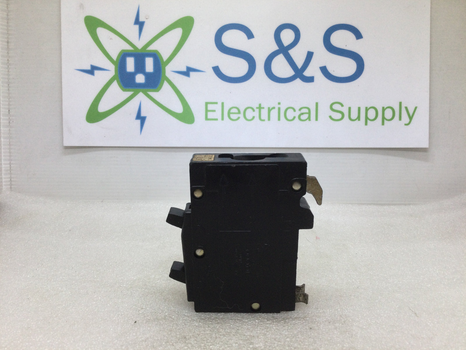 Square D QOT2020 Twin/Piggy-Back Circuit Breaker 2-20 Amp 1 Pole 120V